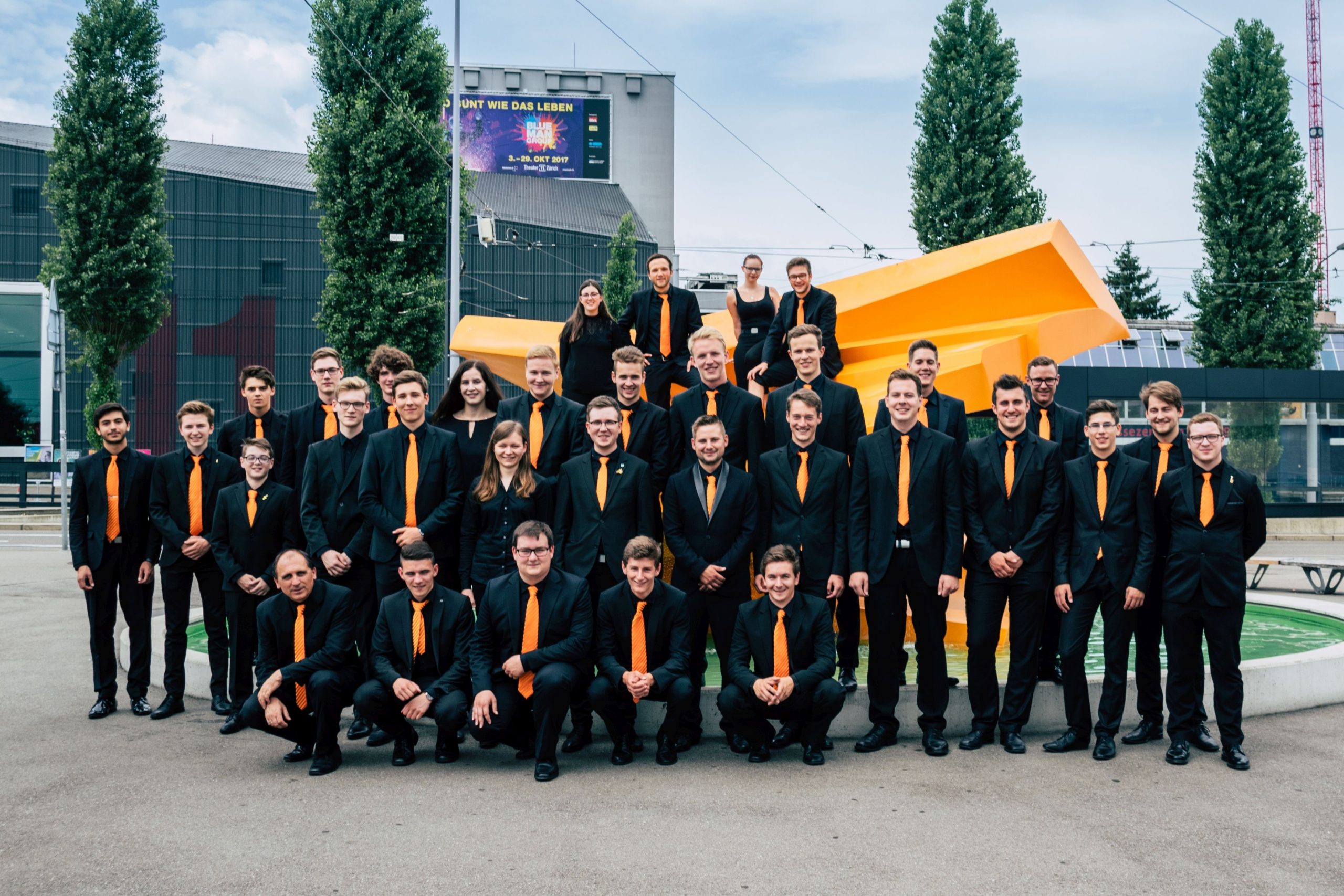 Landeshauptmann Mag. Thomas Stelzer gratuliert der Jugendbrassband ... Landeshauptmann Mag. Thomas Stelzer gratuliert der Jugendbrassband ...